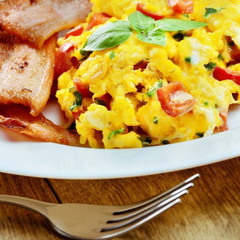 Huevos revueltos con tocino - Vidactual