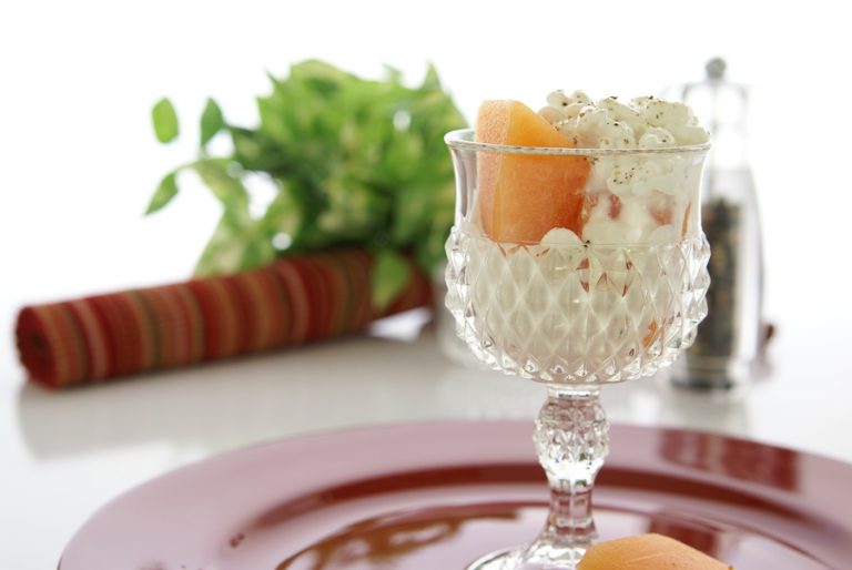 Melón con queso cottage y amaranto - Vidactual